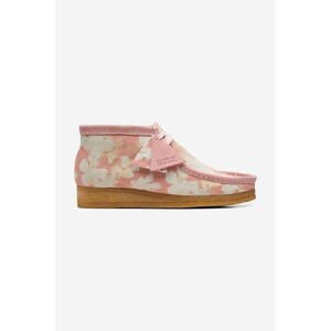 Semišové boty Clarks Originals Wallabee Boot dámské, růžová barva, na ...