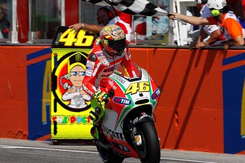 VR46 official merchandising Model přilby MotoGP Valentino Rossi Misano ...