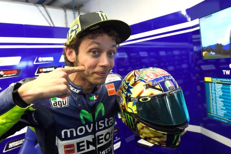VR46 official merchandising Model přilby MotoGP Valentino Rossi Mugello ...