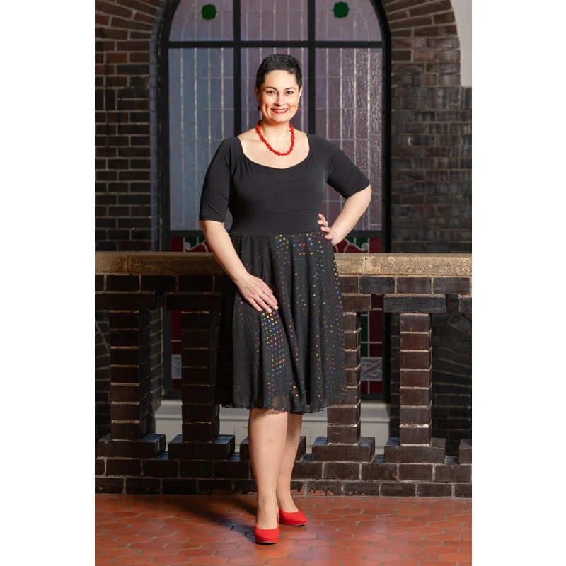 Molet MV Magda krátké plesové šaty černé s barevnými zrnky - GLAMI.cz