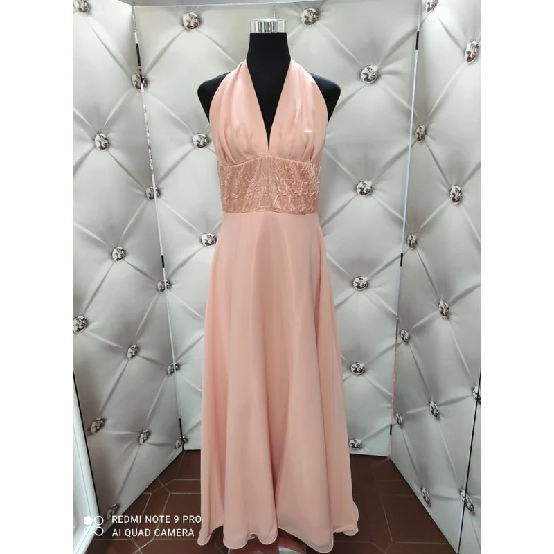 Dlouhé společenské šaty Marselini 1020 meruňkové - GLAMI.cz