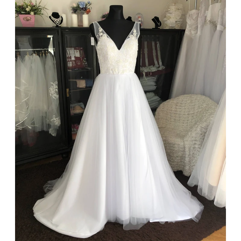 HollywoodStyle.cz čistě bílé svatební šaty s tylovou sukní Erin: Bílá ...