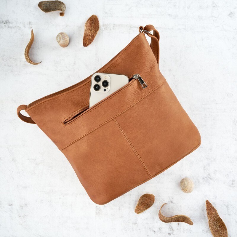 Paolo Peruzzi Dámská kožená kabelka Paul Peruzzi Z-53 světle hnědá ...