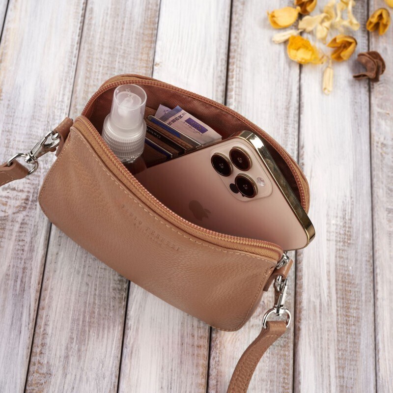 Paolo Peruzzi Dámská kožená kabelka Paul Peruzzi IN-61 hnědá - GLAMI.cz