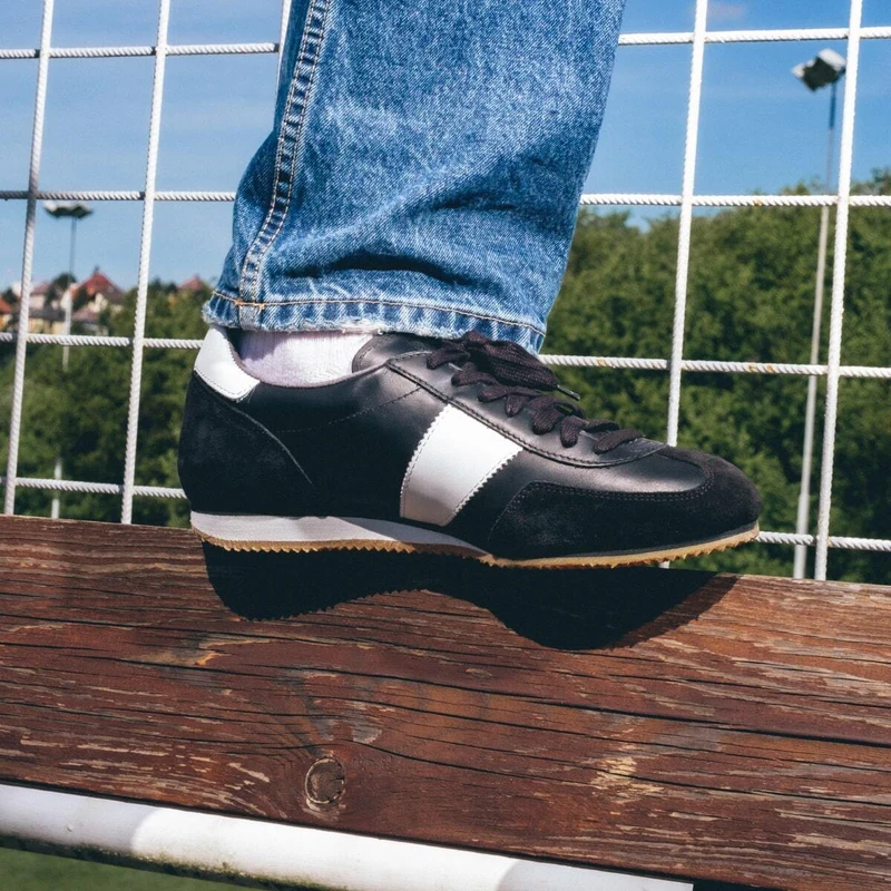 Vasky Botas Classic Black - Dámské kožené tenisky / botasky černé česká ...